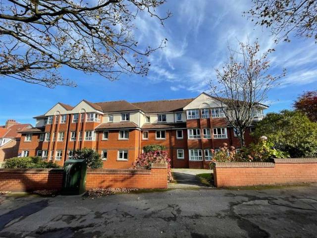 2 Bedroom Apartment Flat