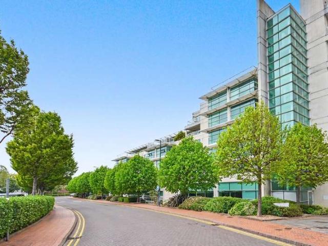 2 Bedroom Apartment Flat