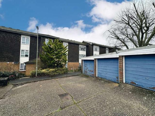 2 Bedroom Apartment Flat
