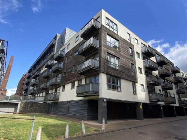 2 Bedroom Apartment Flat