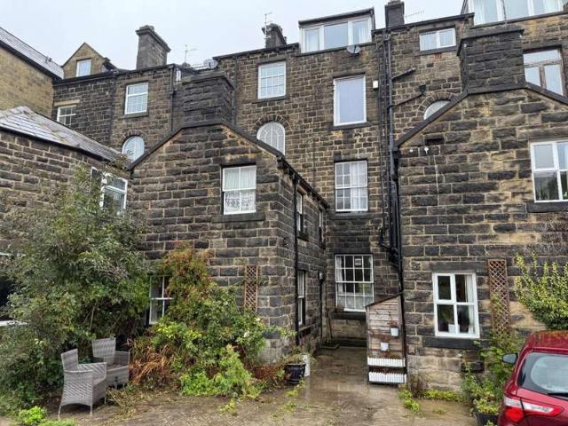 2 Bedroom Apartment Flat