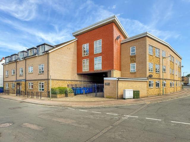2 Bedroom Apartment Flat