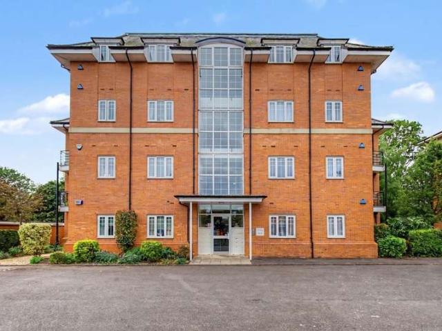 2 Bedroom Apartment Flat