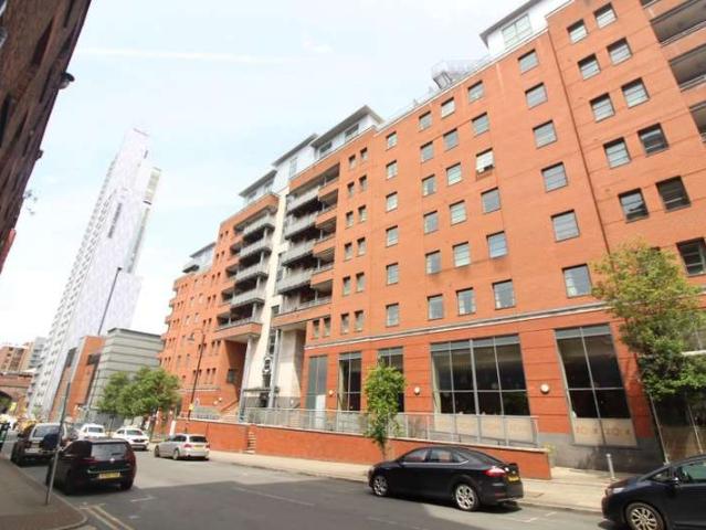 2 Bedroom Apartment Flat