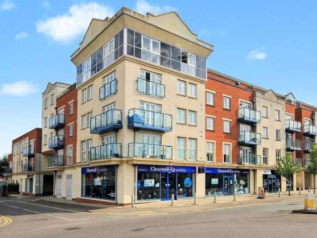 2 Bedroom Apartment Flat