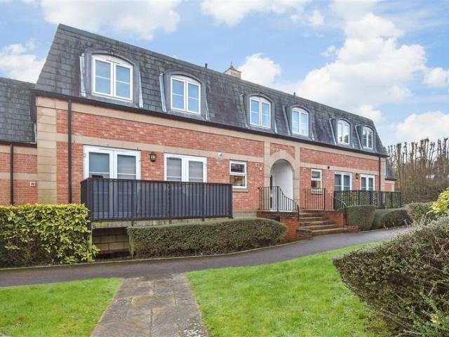 2 Bedroom Apartment Flat