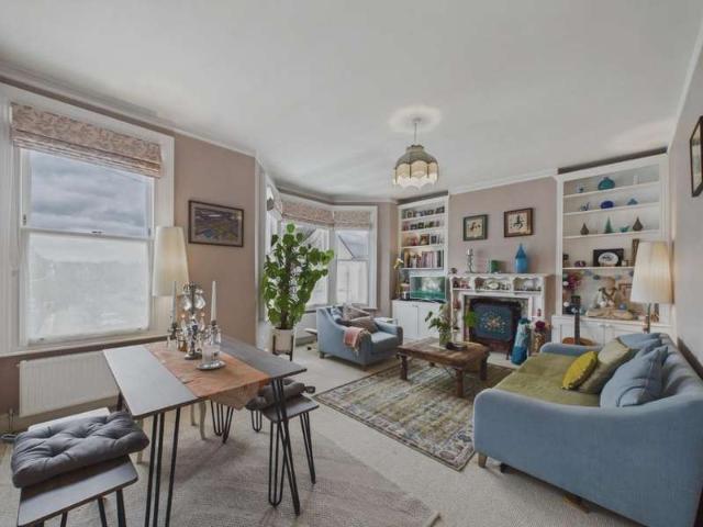 2 Bedroom Apartment Flat