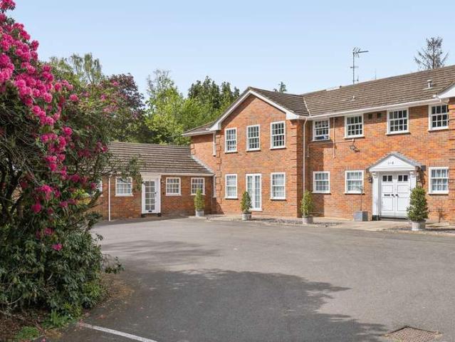 3 Bedroom Apartment Flat