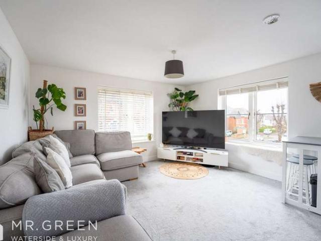 2 Bedroom Apartment Flat