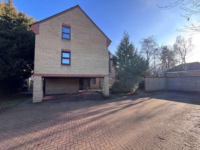 2 Bedroom Apartment Flat