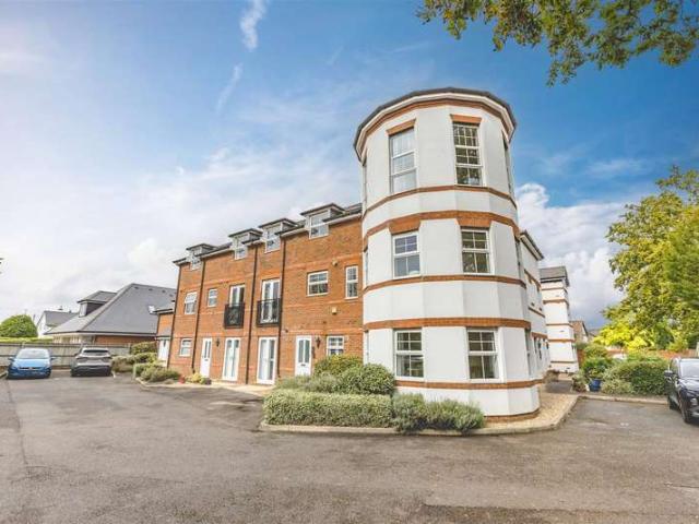 2 Bedroom Apartment Flat