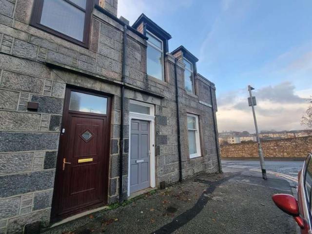 2 Bedroom Apartment Flat