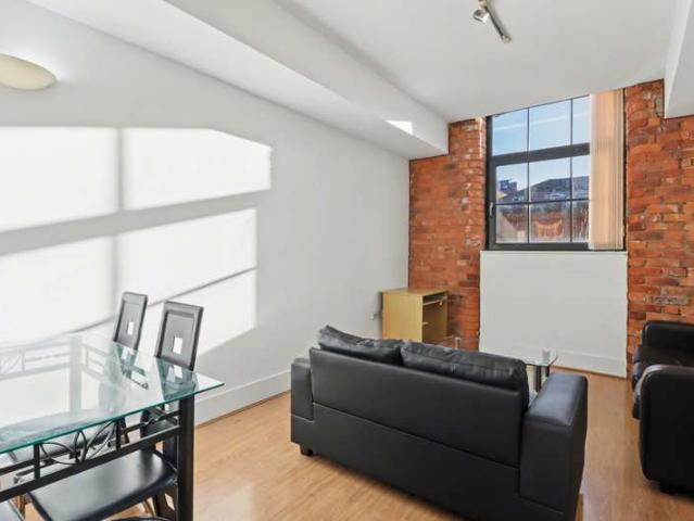 2 Bedroom Apartment Flat