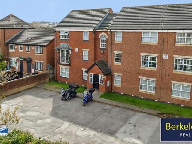 2 Bedroom Apartment Flat