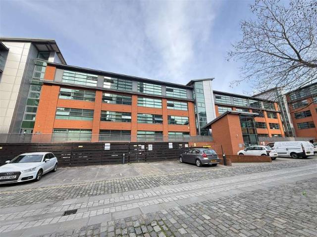 2 Bedroom Apartment Flat