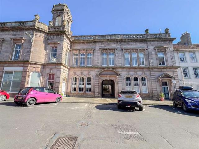 2 Bedroom Apartment Flat