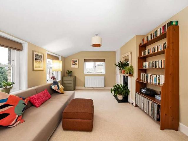 2 Bedroom Apartment Flat