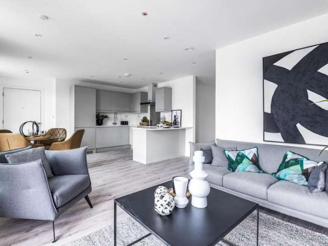 2 Bedroom Apartment Flat