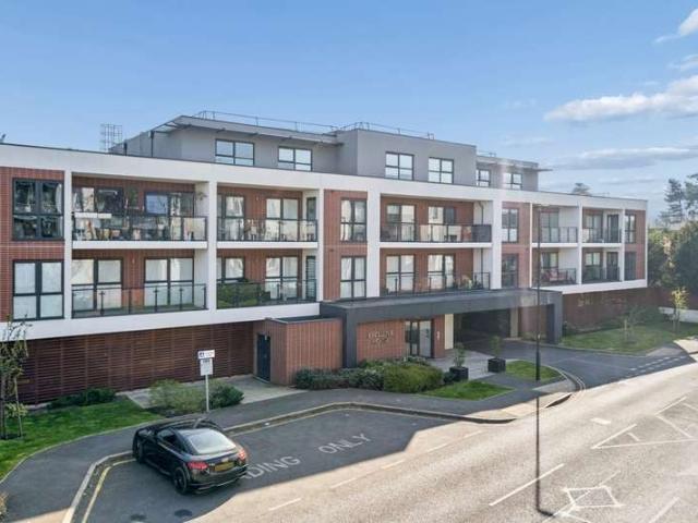 2 Bedroom Apartment Flat