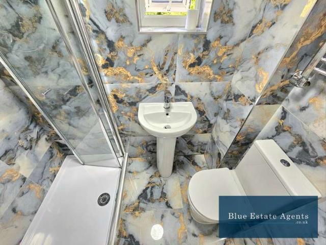 2 Bedroom Apartment Flat
