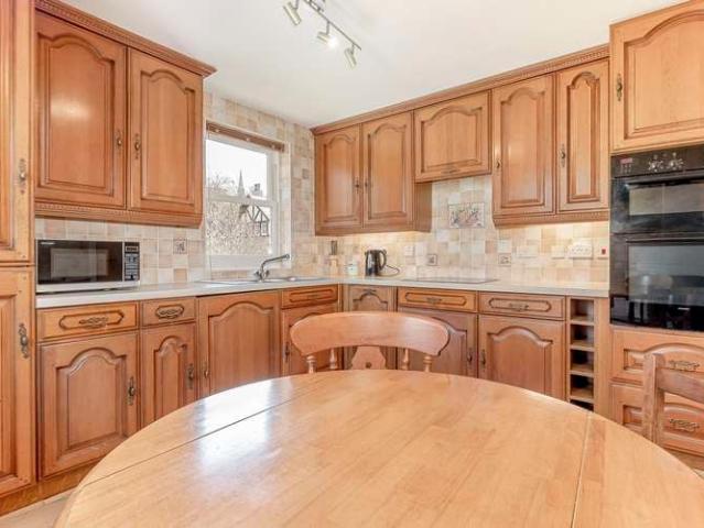 2 Bedroom Apartment Flat