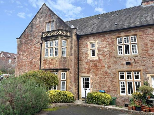 2 Bedroom Apartment Flat