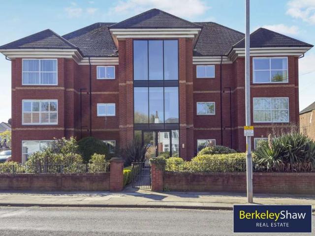 2 Bedroom Apartment Flat