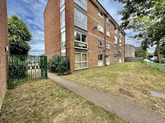 2 Bedroom Apartment Flat