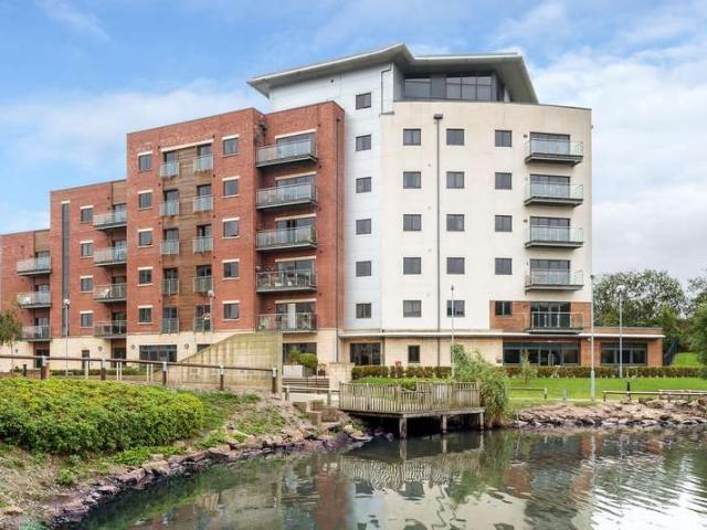 2 Bedroom Apartment Flat