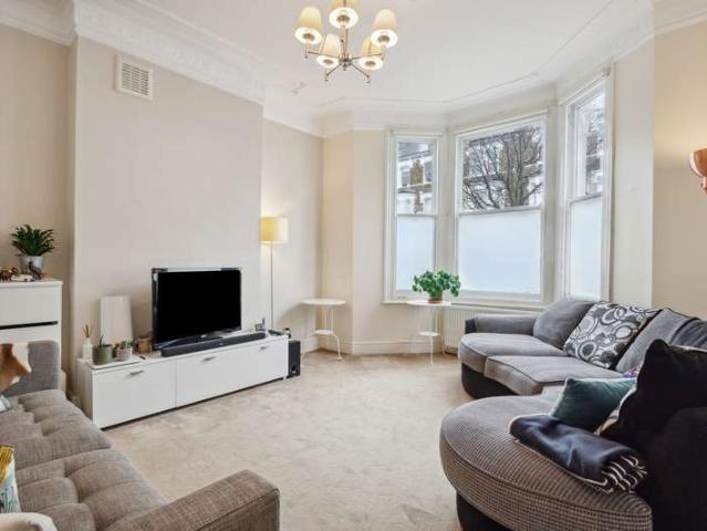 2 Bedroom Apartment Flat