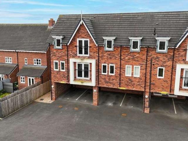 2 Bedroom Apartment Flat