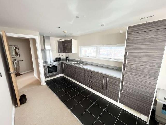 2 Bedroom Apartment Flat