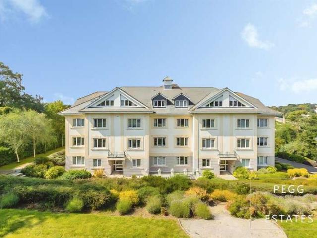 2 Bedroom Apartment Flat