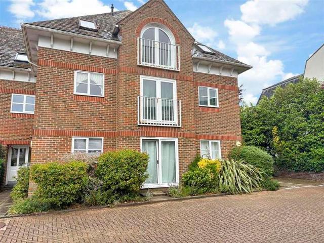 2 Bedroom Apartment Flat