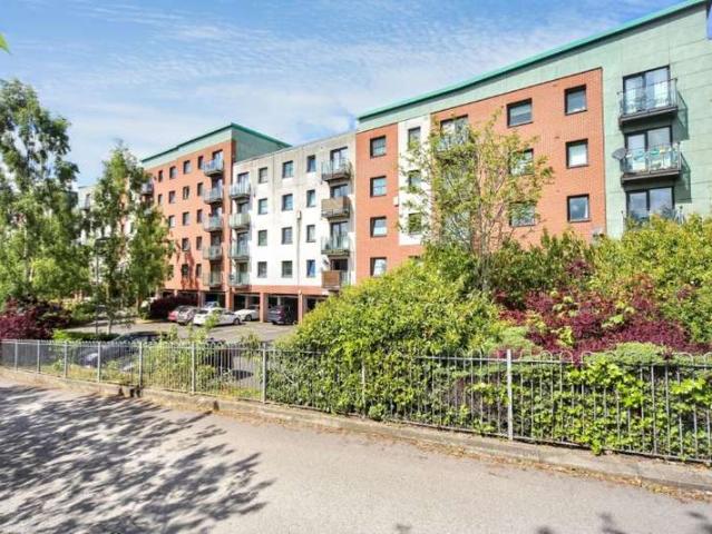 2 Bedroom Apartment Flat