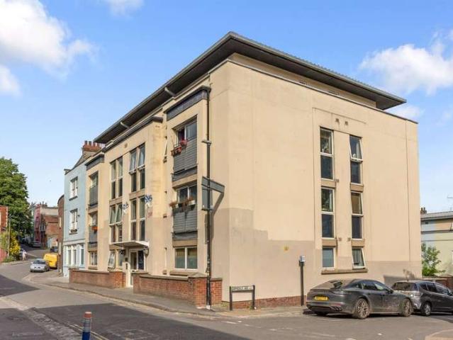 2 Bedroom Apartment Flat