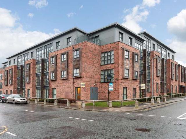 2 Bedroom Apartment Flat