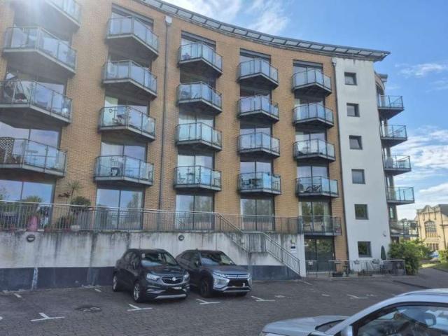 2 Bedroom Apartment Flat