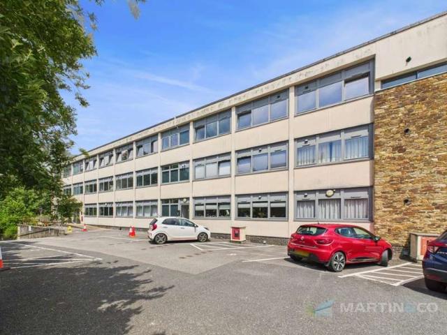 2 Bedroom Apartment Flat