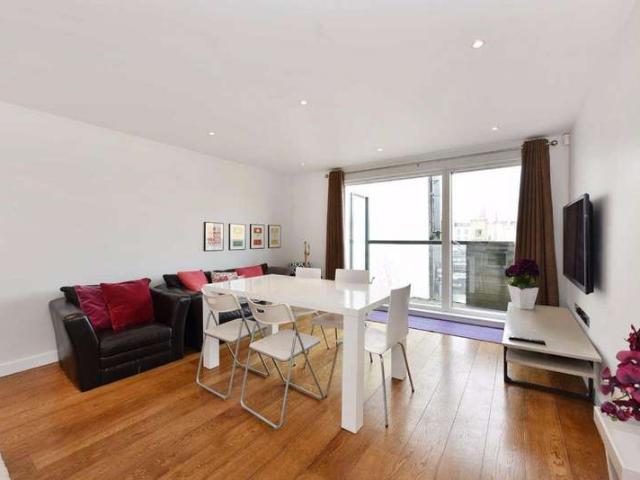 2 Bedroom Apartment Flat