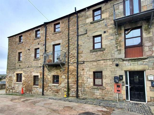 2 Bedroom Apartment Flat