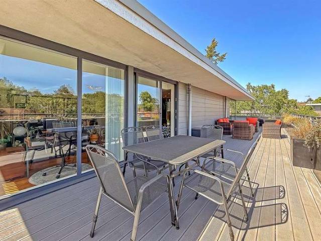 2 Bedroom Apartment Flat