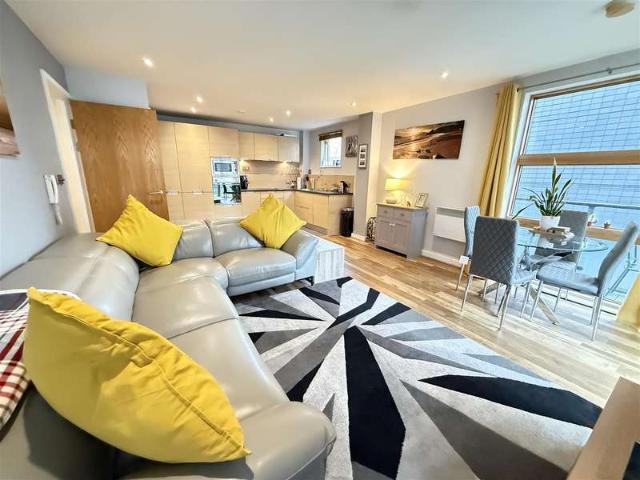 2 Bedroom Apartment Flat