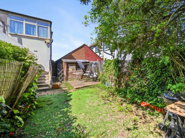 2 Bedroom Apartment Flat