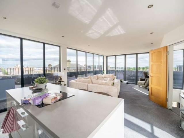 2 Bedroom Apartment Flat