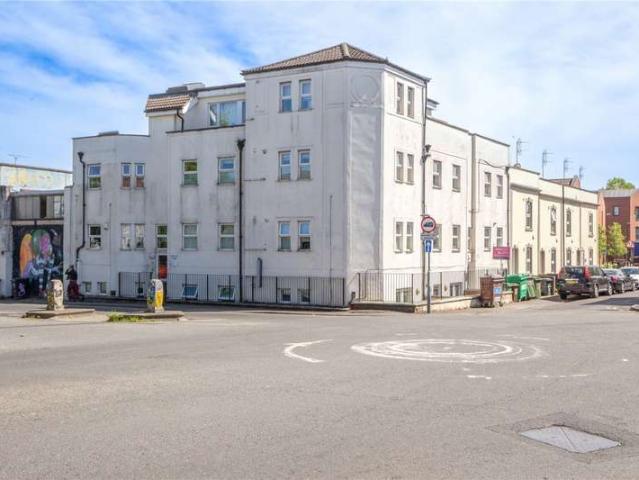 2 Bedroom Apartment Flat