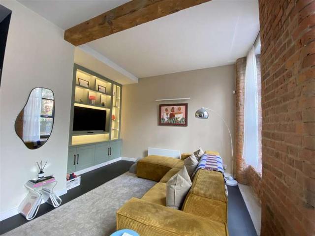 2 Bedroom Apartment Flat