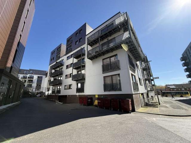 2 Bedroom Apartment Flat