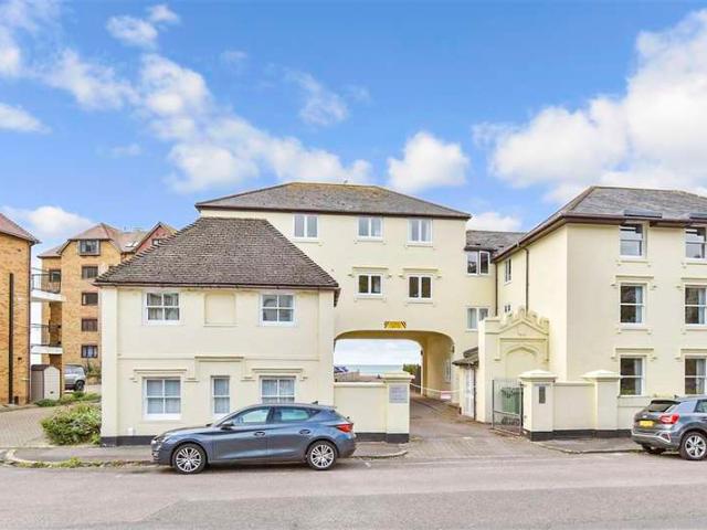 2 Bedroom Apartment Flat