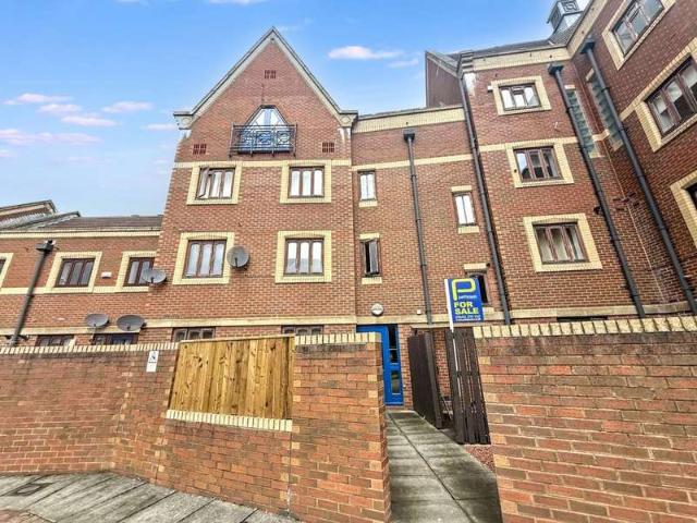 2 Bedroom Apartment Flat
